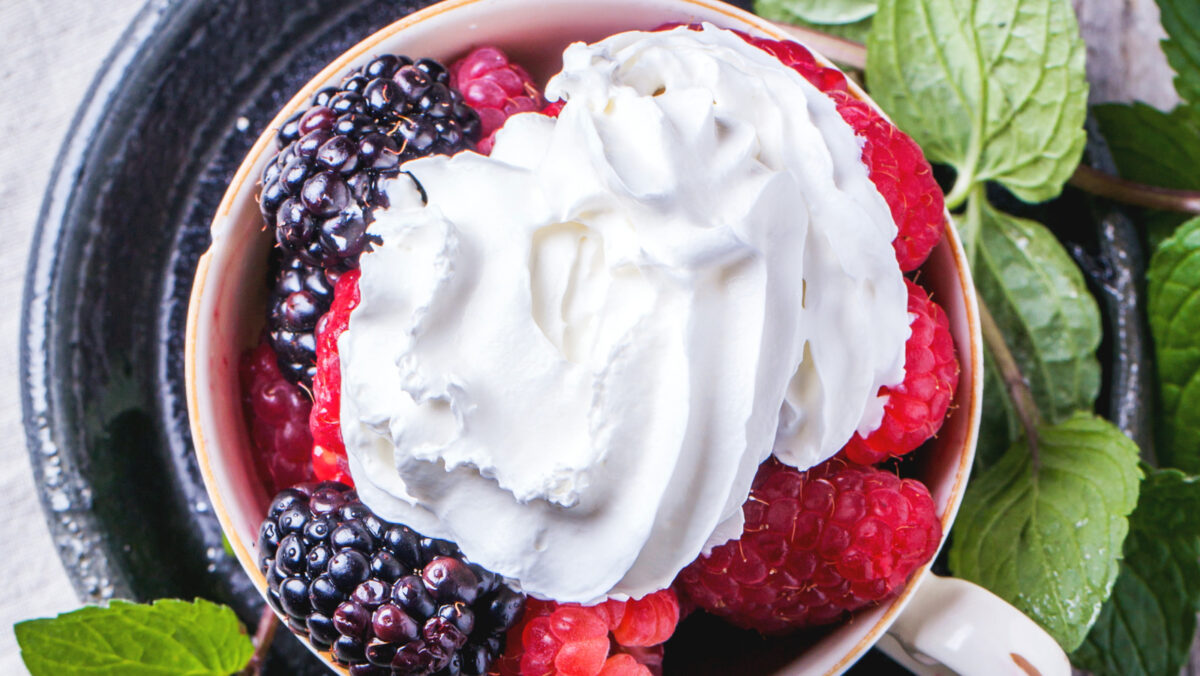 6 Ways to Make Your Whipped Cream Taste Better - Cii Central