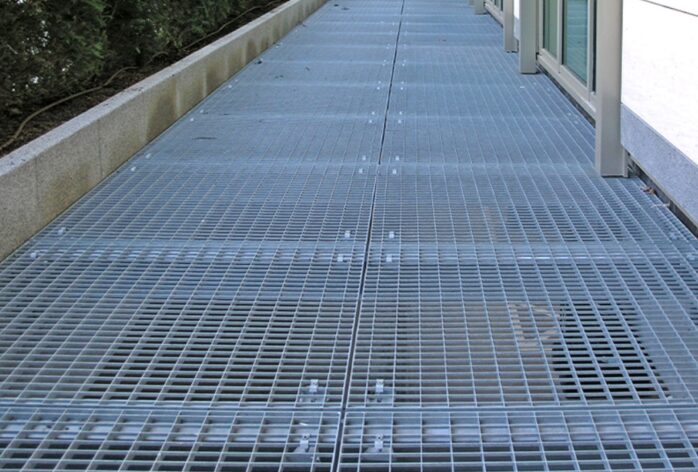 2 Types of Floor Gratings and How to Choose the Best One - Cii Central